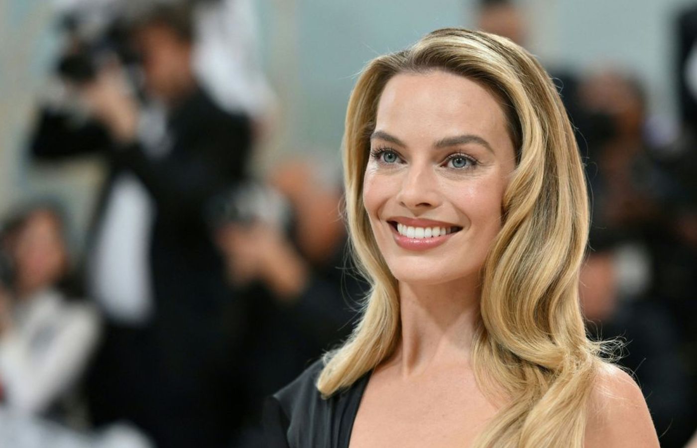 Margot Robbie: Da simplicidade ao estrelato - Uma viagem de inspiração ...
